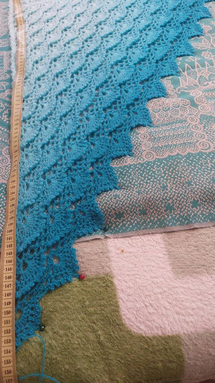 Шикарная шаль из ОДНОГО мотка пряжи Ализе омбра батик ангора голд🥻