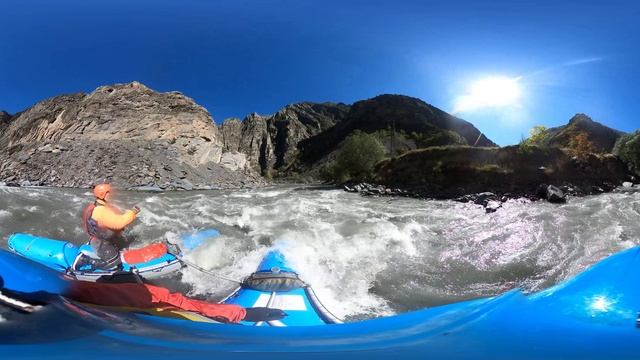 прохождение порога "Хвараши" на реке Андийское Койсу