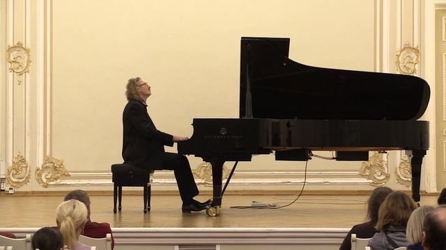 Vasily Shcherbakov (piano). F.Chopin "Preludes E minor, A major".