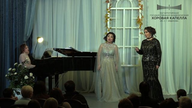 "СИЯЕТ СОЛНЦЕ"
Муз. Р. Глиэра, слова Ф. Тютчева.