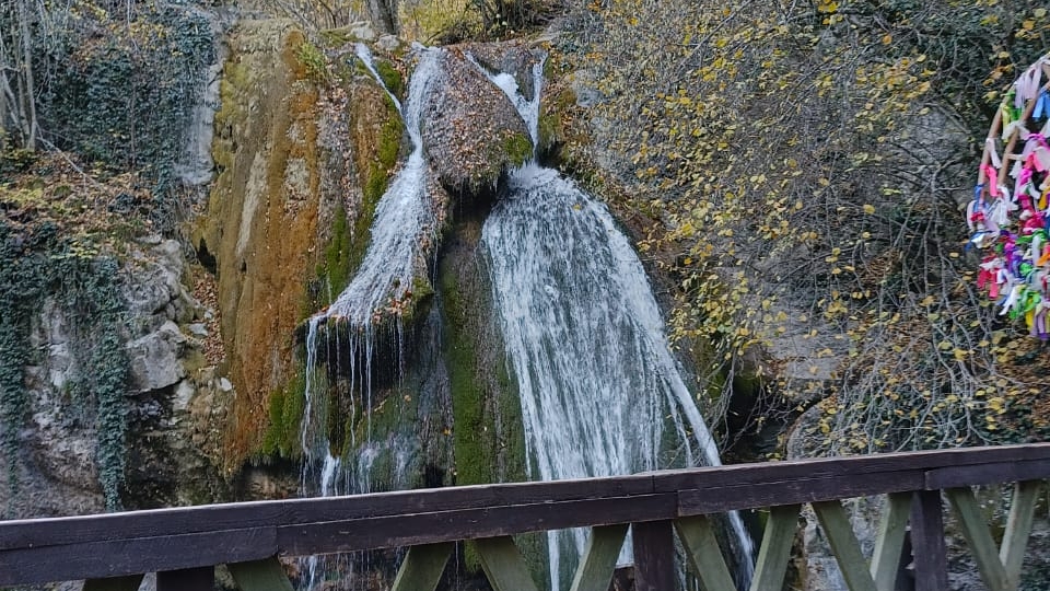 Водопад Джур - Джур