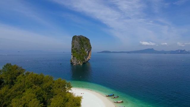 8418270-uhd_4096_2160_25fps