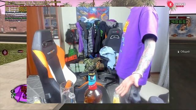 УРАГАН ХОКАГЕ РУГАЕТСЯ С МАМОЙ - qweens_splasher