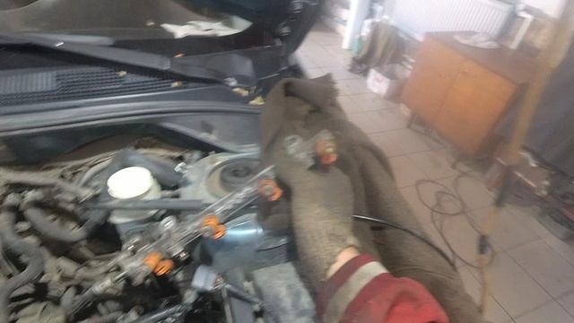 Mitsubishi. Lanser 9. Замена прокладки ГБЦ и помпы. Демонтаж.