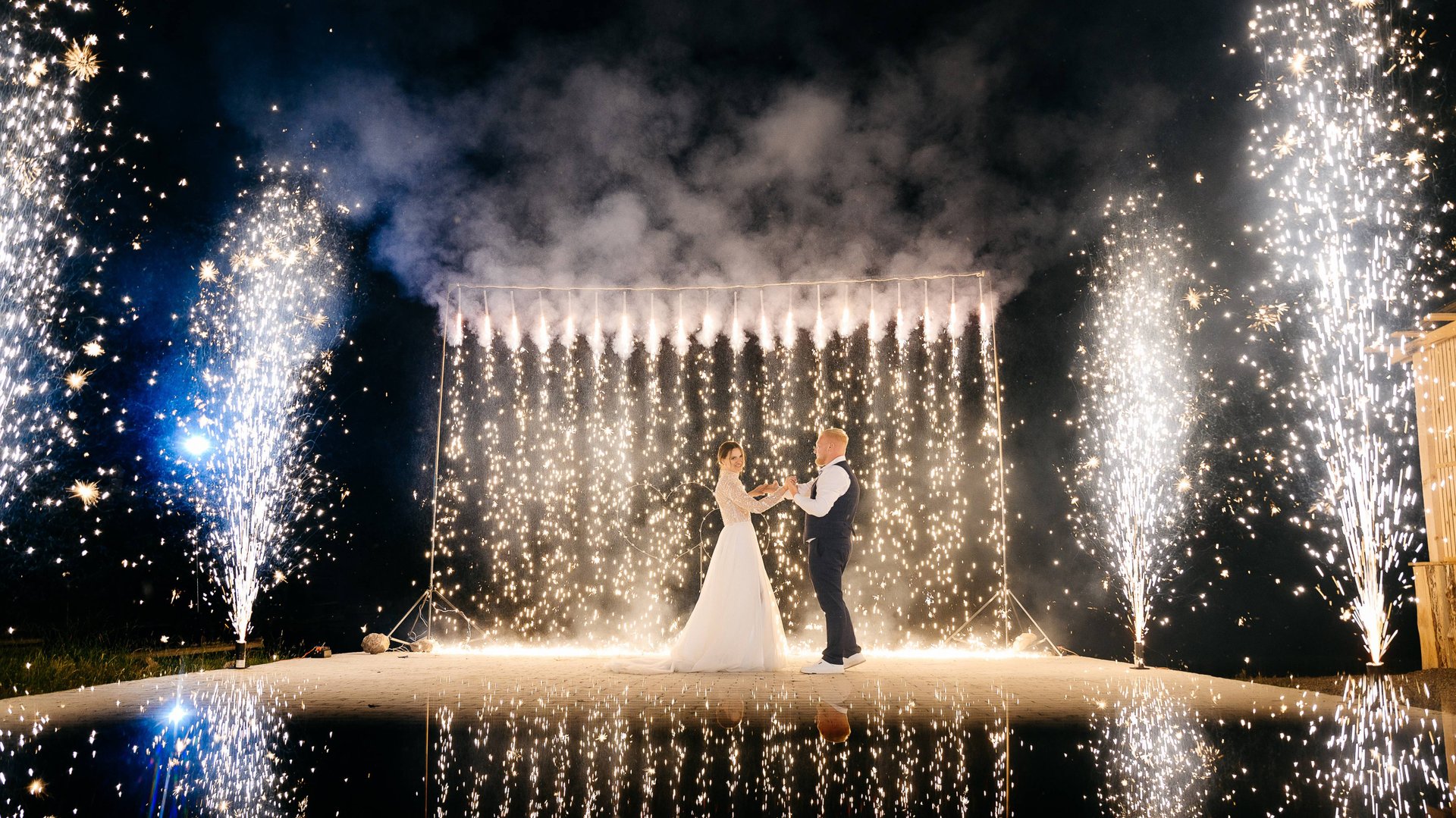 Пирошоу на свадьбу в Бархат-Парк лето 2024г.