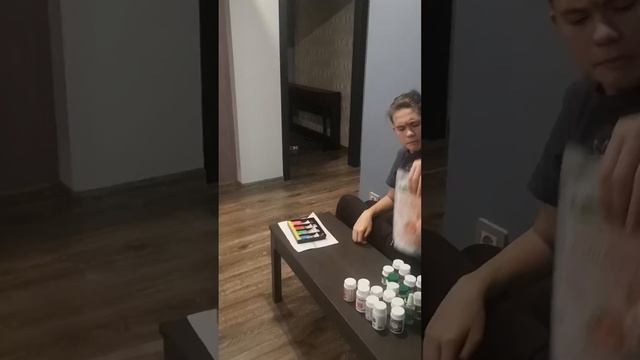 Дети в семейном mini-магазине Родник здоровья