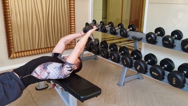 ПУЛОВЕР / ТЯГА ГАНТЕЛИ ИЗ-ЗА ГОЛОВЫ ЛЕЖА / ГРУДЬ / СПИНА / PULL-OVER / ТЕХНИКА УПРАЖНЕНИЯ / КАЧАЕМ /