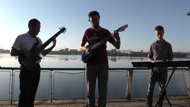 Stairway to Heaven

(Live cover) – Led Zeppelin