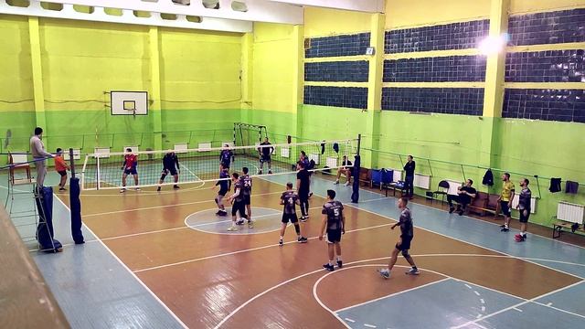 Наглядный пример участия диагонального игрока в приеме! Николаев Максим исполняет!