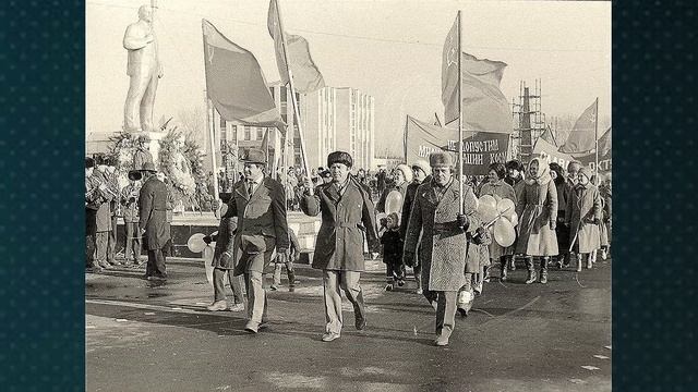 Демонстрации трудящихся в СССР, 7 ноября в селе Завьялово