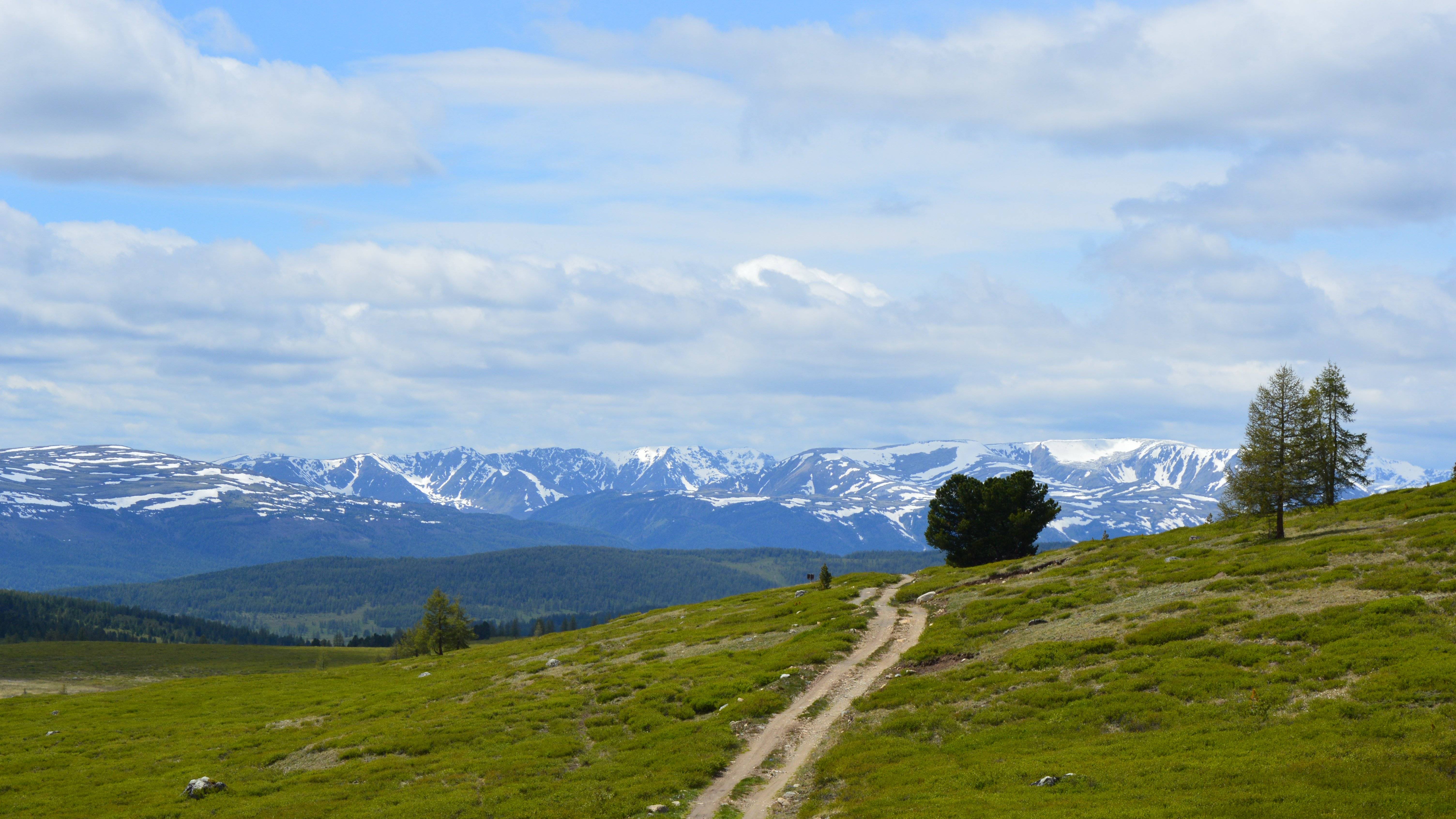 ВЛОГ на высоте. Часть 1. Снежный июньский Алтай