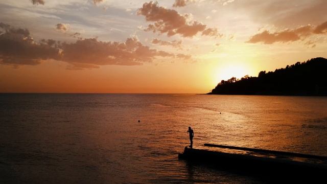 8231642-uhd_4096_2160_30fps