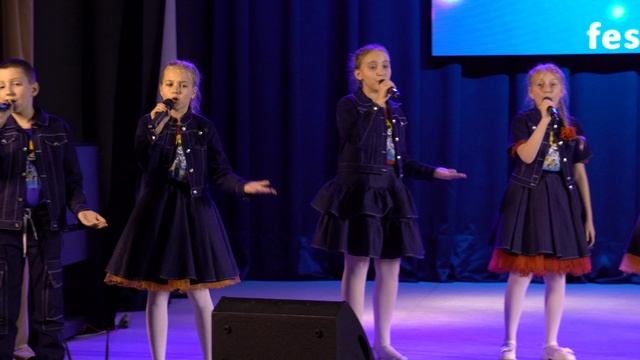 Студия эстрадного искусства "Гармония" - Папа - ёжик