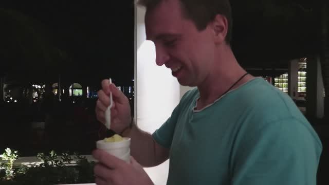 Доминикана. Доминиканский ресторан и кафе с мороженым в Caribe Delux Princess