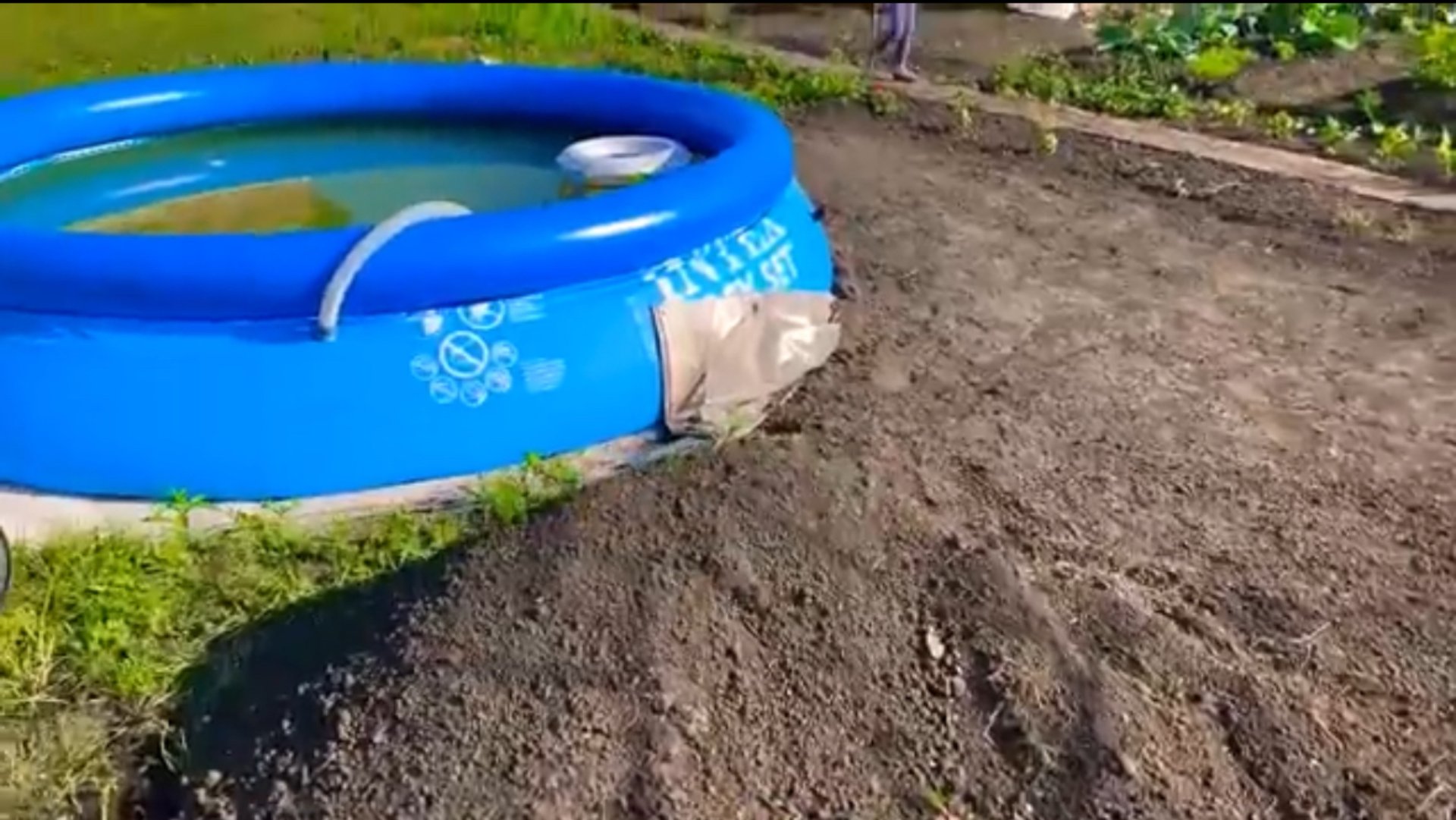 У МЕНЯ БУДЕТ КРАСИВЫЙ ГАЗОН/ДАЧНЫЕ БУДНИ/ИЗ ГОРОДА НА ДАЧУ/ЗОНА ОТДЫХА НА ДАЧЕ/ПЛОЩАДКА ПОД ГАЗОН/