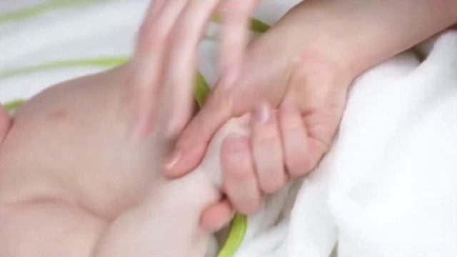 Питательный лосьон для тела для детей 0-12 мес Little Green / Nourishing Body Lotion Baby