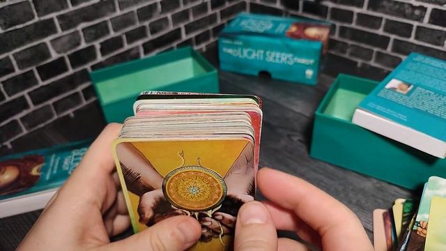 Обзор Таро светлого провидца от ЭКСМО | Сравнение с оригиналом от HAY HOUSE | Новинка таро