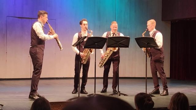 "Российский квартет саксофонистов" - Андрей Петров Вальс из к/ф "Берегись автомобиля"
