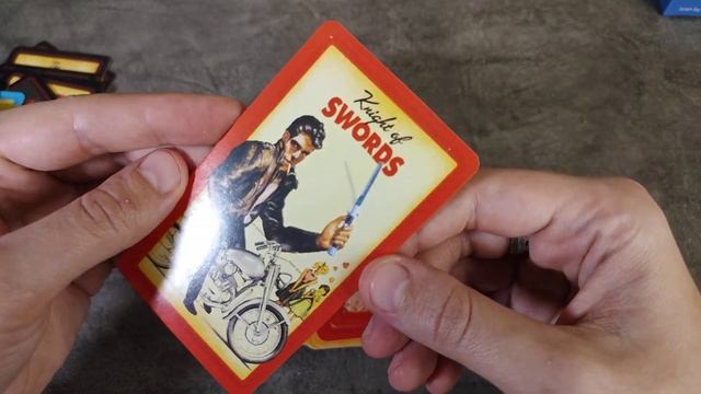 Не стоит это покупать! Мои новые реплики. Обзор китайских колод таро