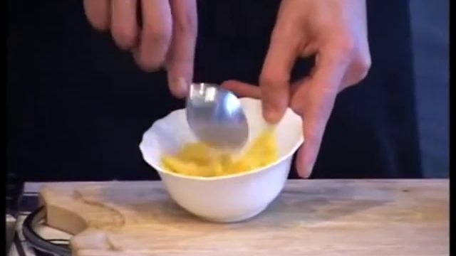 Стейки из макруруса на фасоли