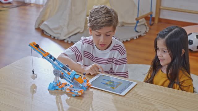 Apitor Robot S – программируемый конструктор 10в1 для детей от 7 лет