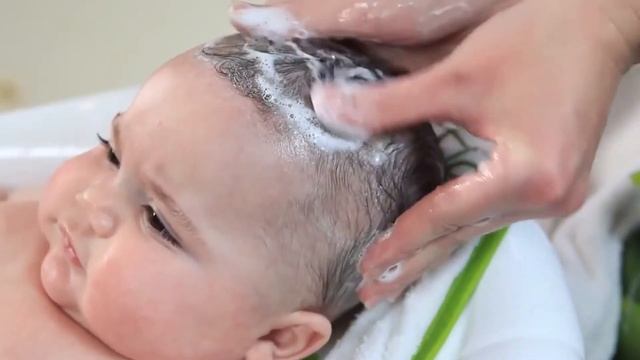 Шампунь и гель для тела для детей от 0 мес Little Green / Shampoo and Body Wash Baby
