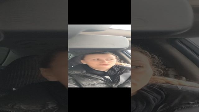 Неожиданная встреча и домашний маникюр