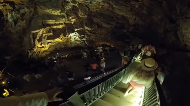 Пещера Дамлаташ у Пляжа Клеопатры