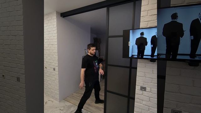 Классическая перегородка: профиль чёрный 9005 муар, стекло графит матовое