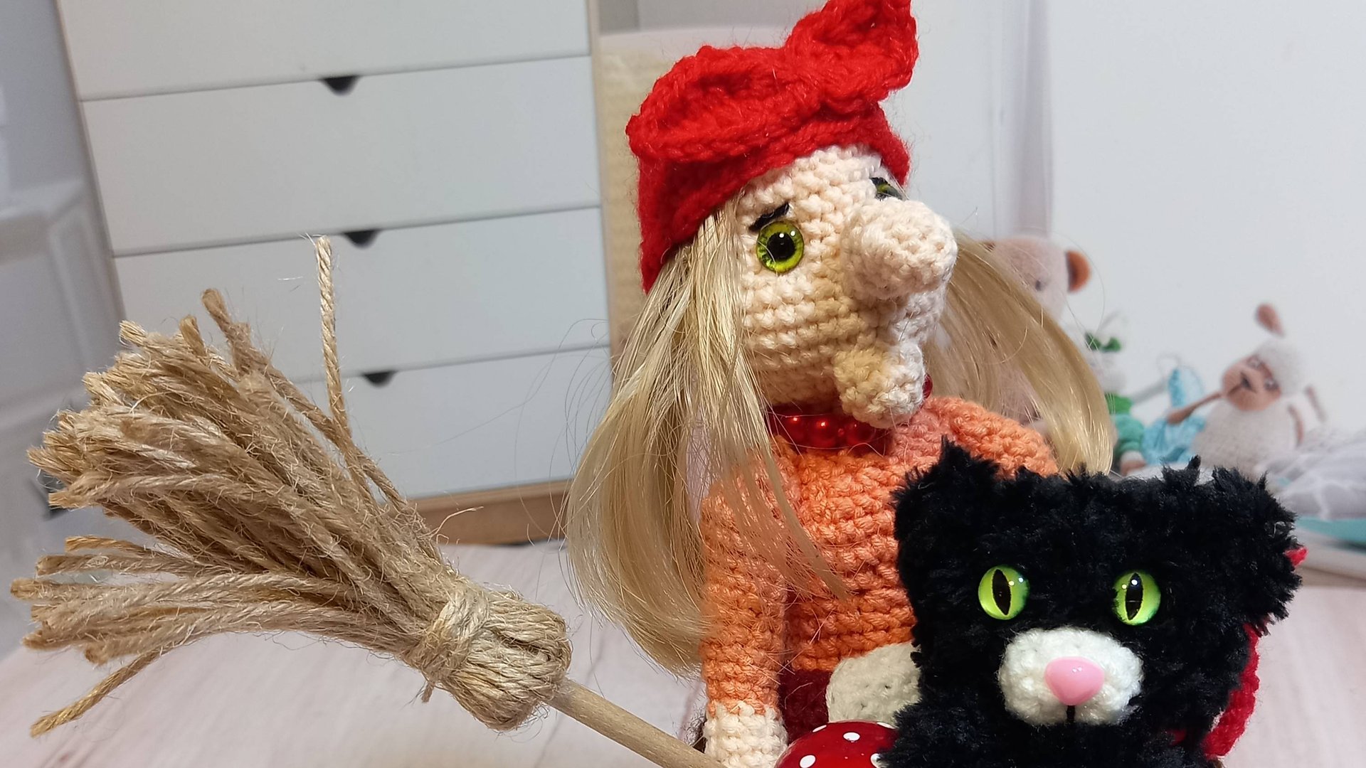 Осеннийбумамигуруми2. Много маленьких игрушек.