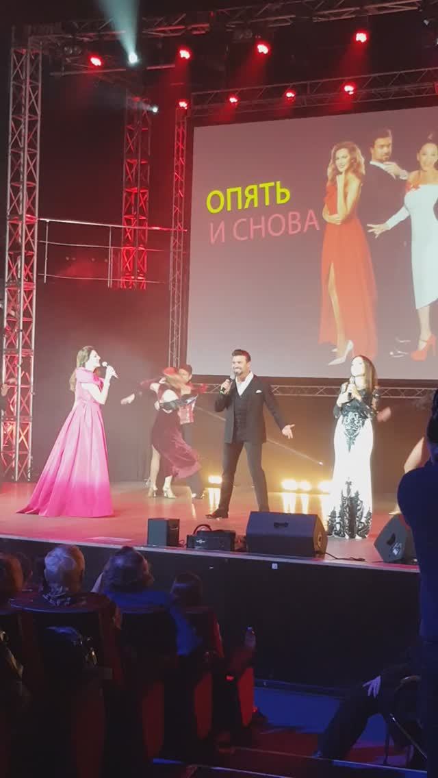 "Танго". Шоу-программа "Танго втроем". Видео канала "Мой Петербург"