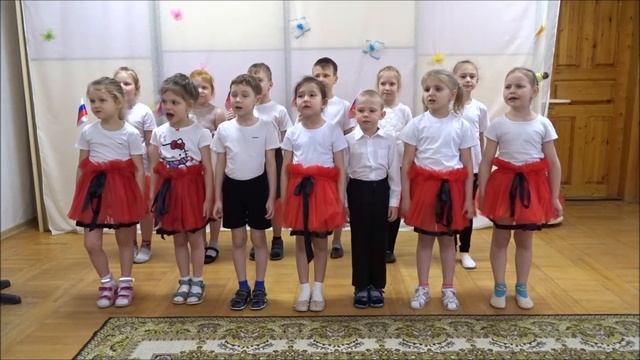 Песня "Наше детство" Автор Л. Кнорозова