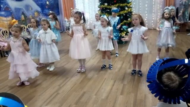 Новый год в старшей группе _Родничок_2021