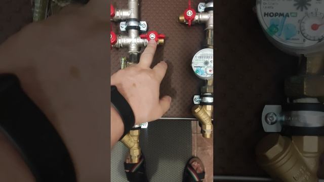 Сборка узла ГВС ванна-туалет.