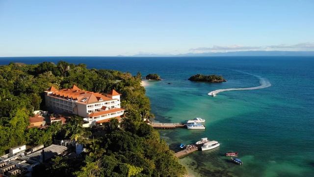 Доминикана. Остров Бакарди на закате