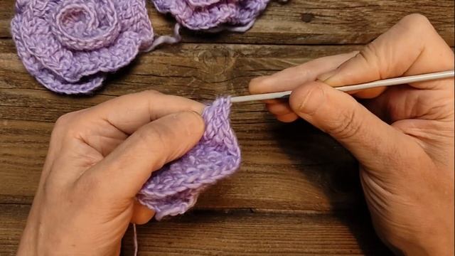 Объемный цветок крючком по спирали