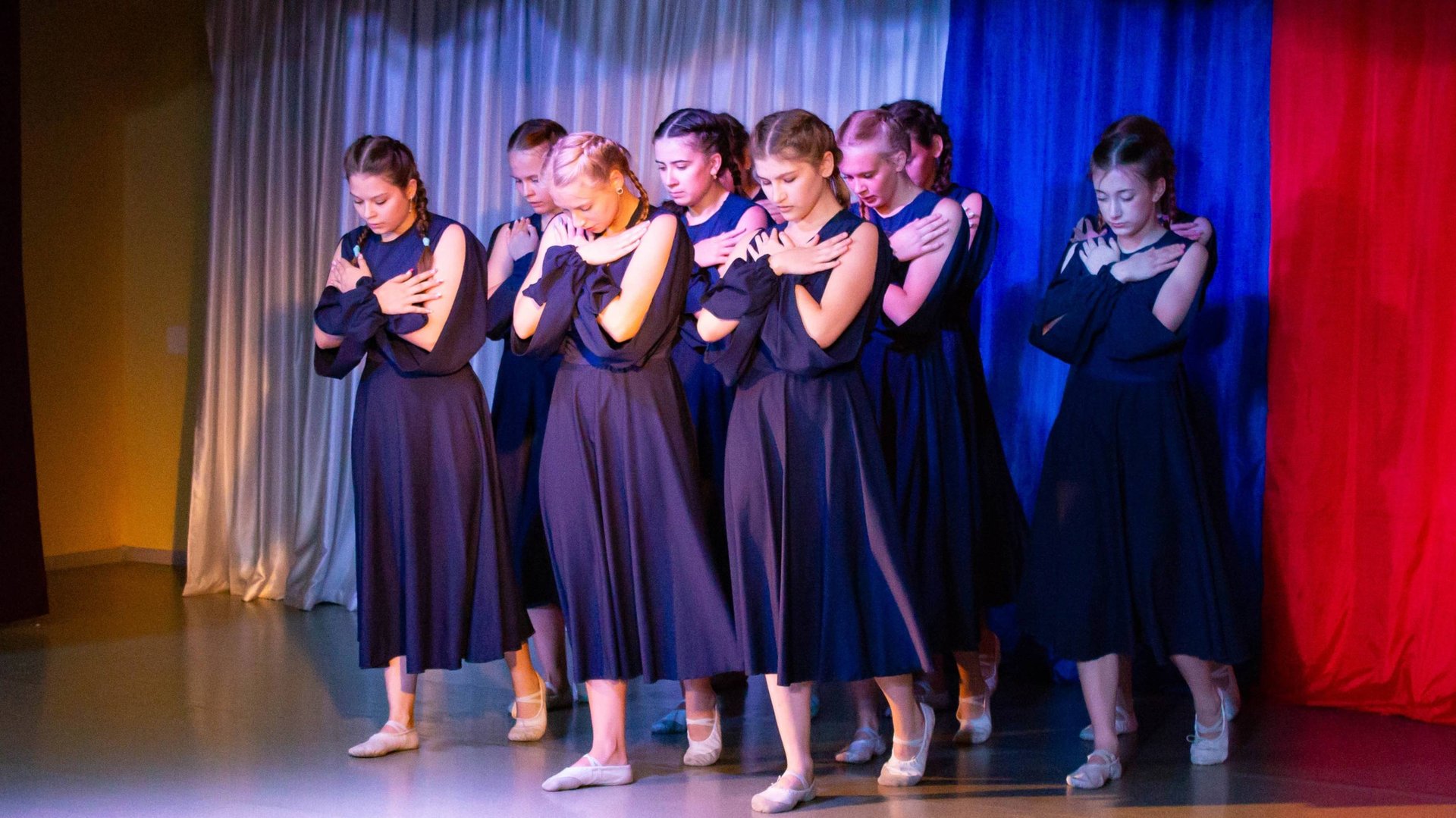 М. ФАДЕЕВ.Я ВЕРНУСЬ.ТАНЕЦ