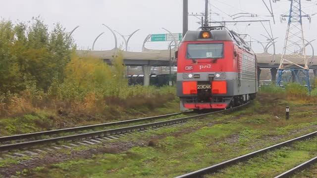 2ЭС4К-016 (РЖД/Окт, ТЧ-21 Волховстрой) с грузовым поездом из хопперов