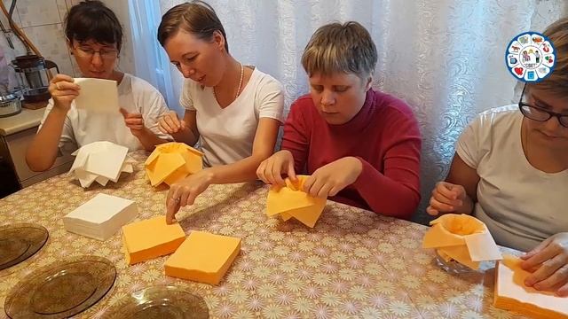 Цветы из салфеток ВООО АРДИ Свет