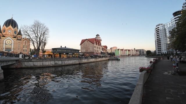 Калининград . Кафедральный собор , остров Канта .