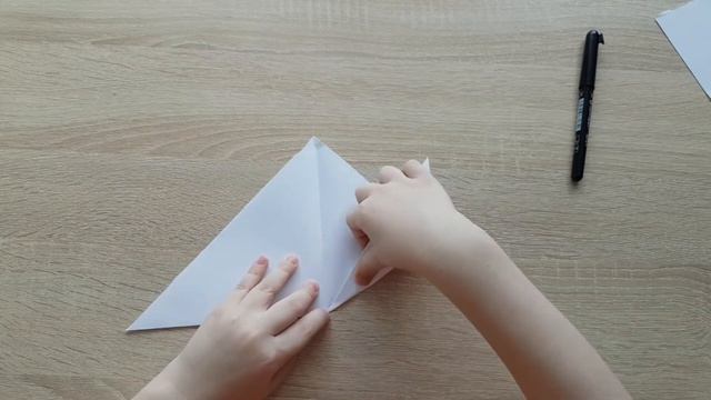 Как сделать кошку из бумаги. Оригами.