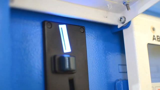 Мойка днища автомобиля на теплой автомойке самообслуживания GEIZER