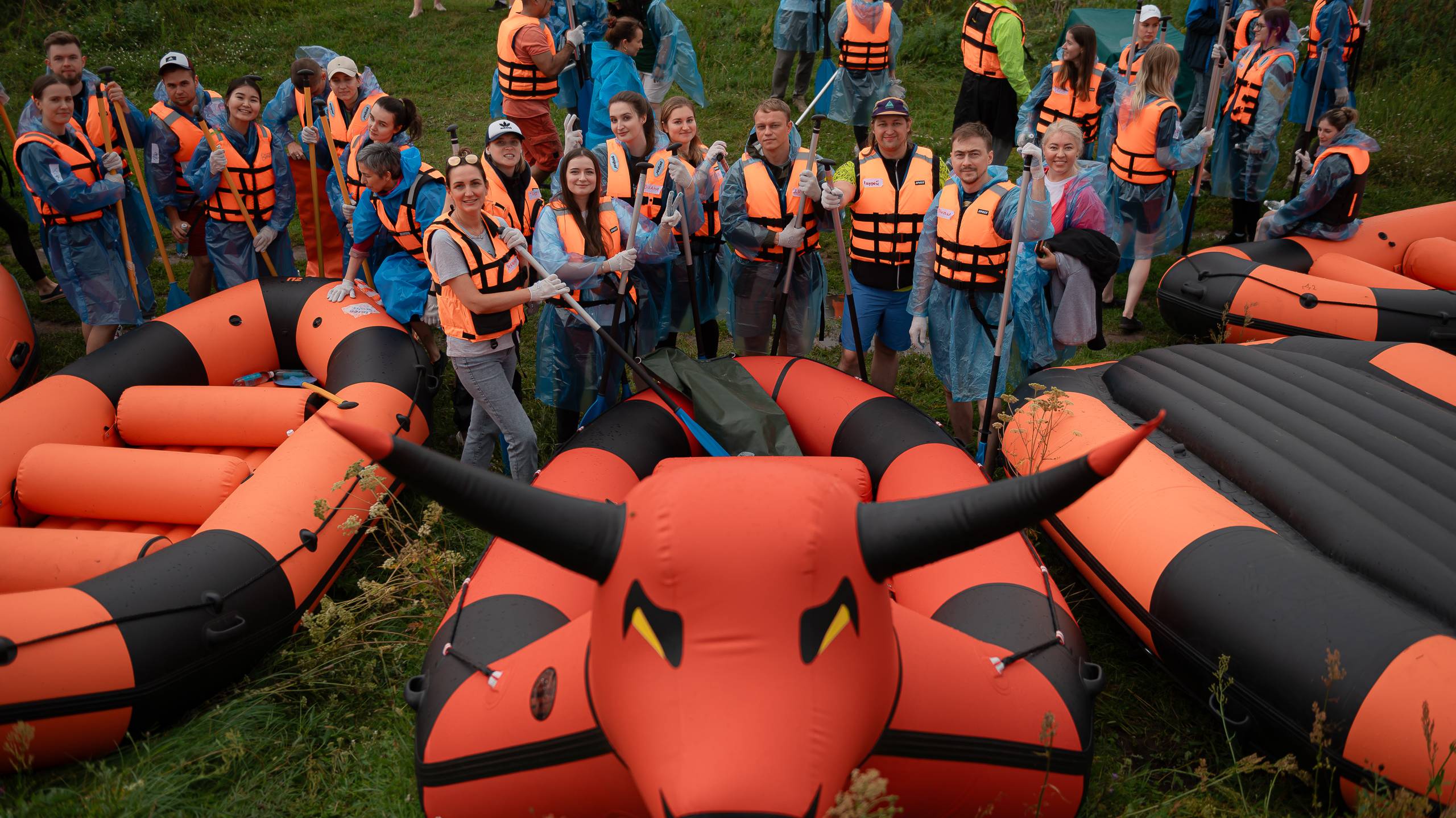 Cплав - праздник "Импорту X5 = 5!", Москва-река, 300 участников