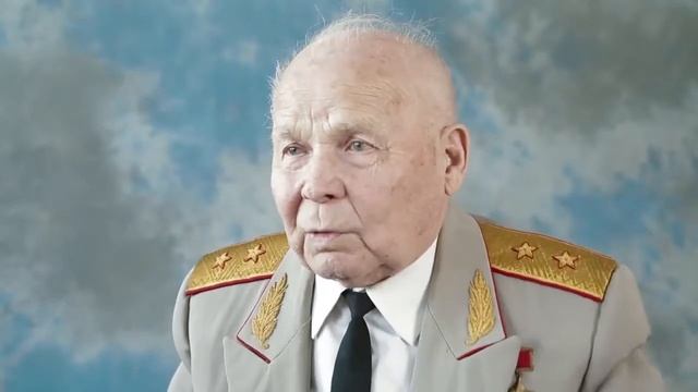 Герои 1 - Брюхов (танкист)