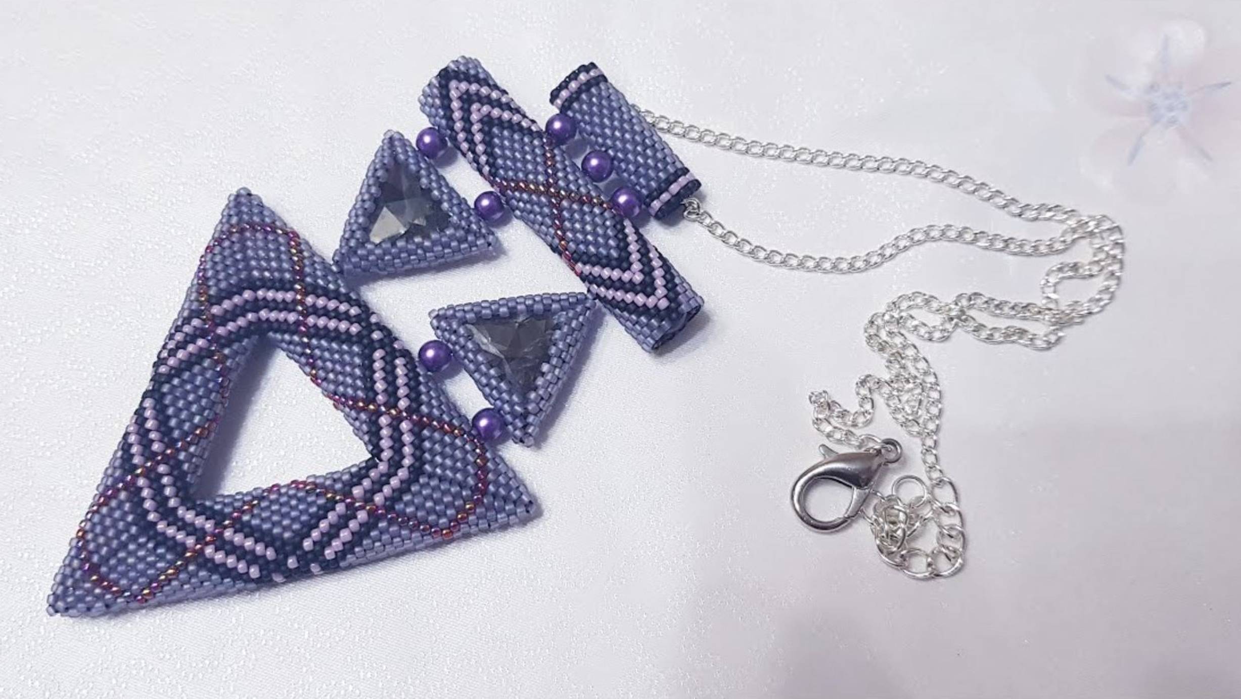ПОДВЕСКА ИЗ БИСЕРА / МАСТЕР КЛАСС - Часть 1 / МОЗАИЧНОЕ ПЛЕТЕНИЕ