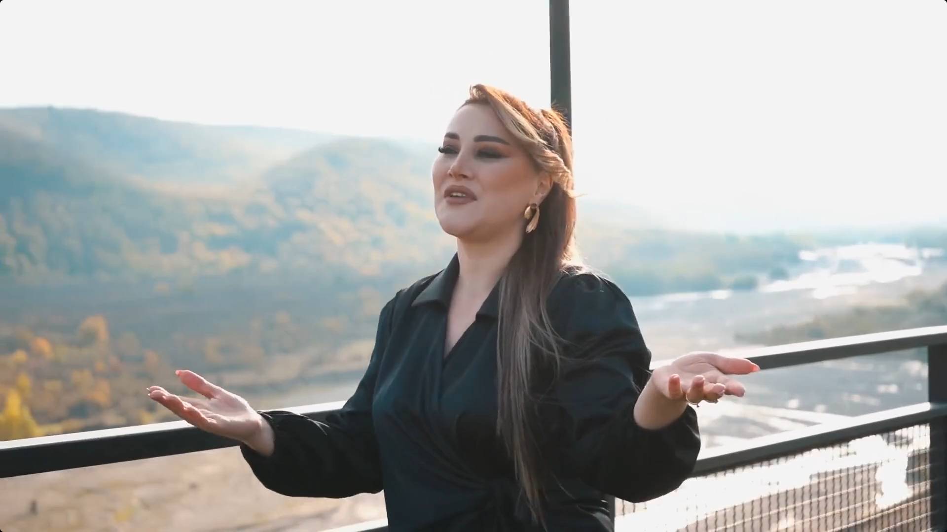 Джамиля Залова  - Къизилгуьл (лезгинская песня)