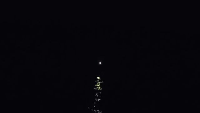 НЛО-шар погрузился под воду в Ла-Манше