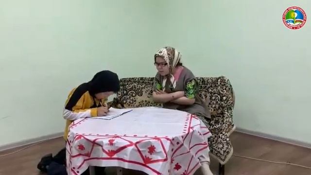 «Күһүҥҥү киһи күлбүтүнэн» аһаҕас көр-күлүү күрэҕин 4 № — дээх кыттааччыта.