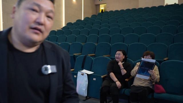 В.В Никифоров - Күлүмнүүр аатынан "Тойон Мүрү" култуура дыбарыаһын сонуннара