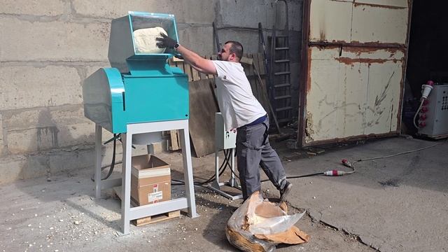 Дробилка комков Измельчение скомкивавшегося порошка | ДК-400-490 РДИ